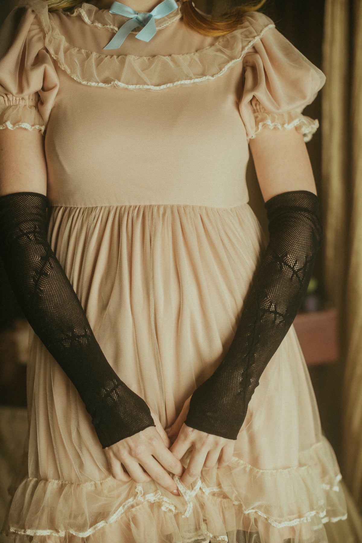 Stitched Up Fishnet Arm Warmers – Sock Dreams