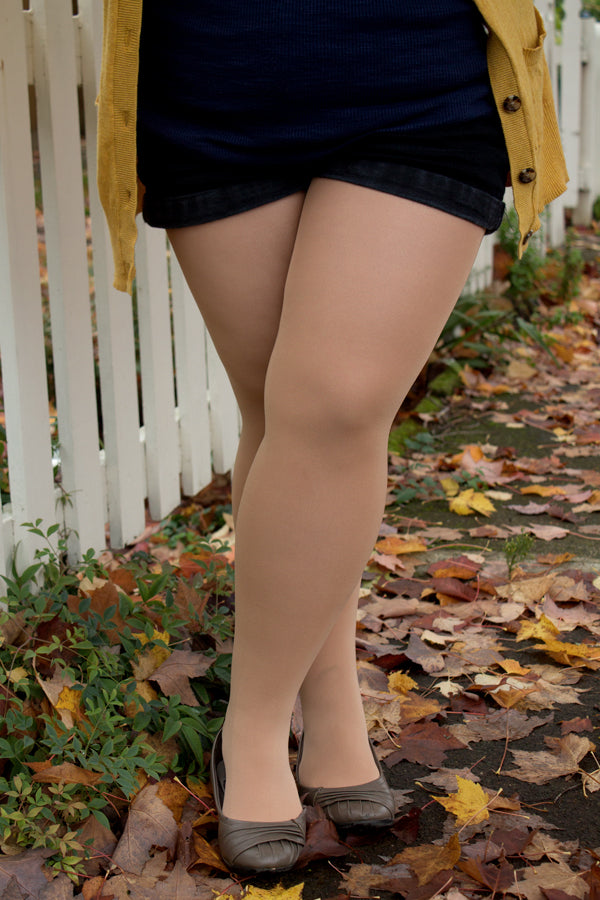 Plus Size Semi-Opaque Tights – Sock Dreams