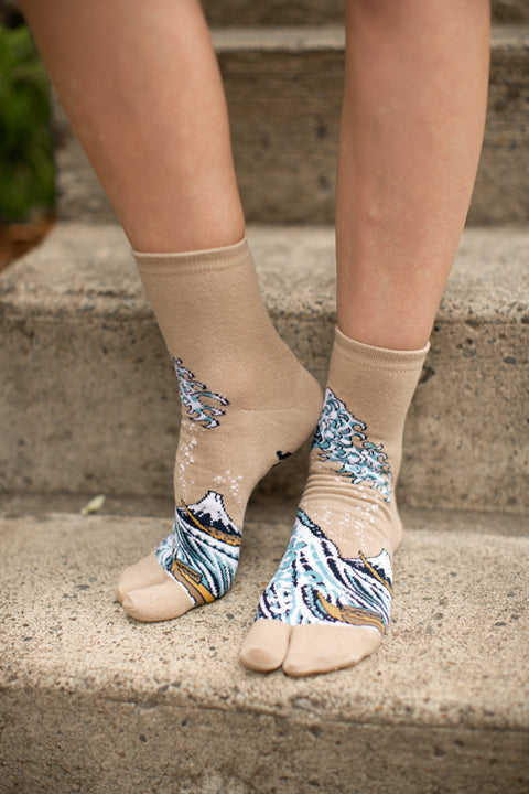 Hokusai Tabi Socks – Sock Dreams